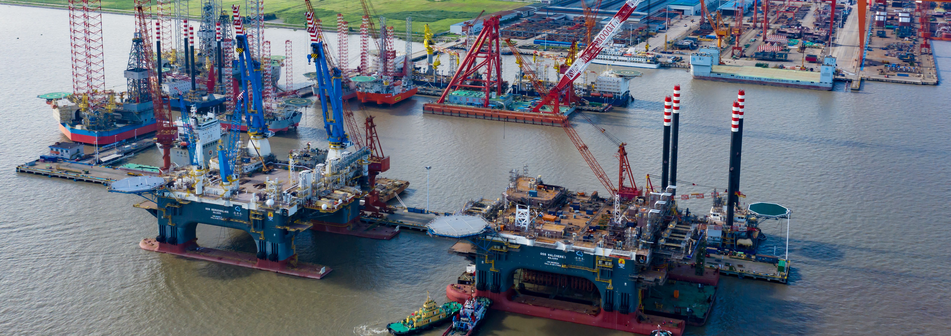 OOS International Serooskerke - Lifting your projects - Offshore & Onshore